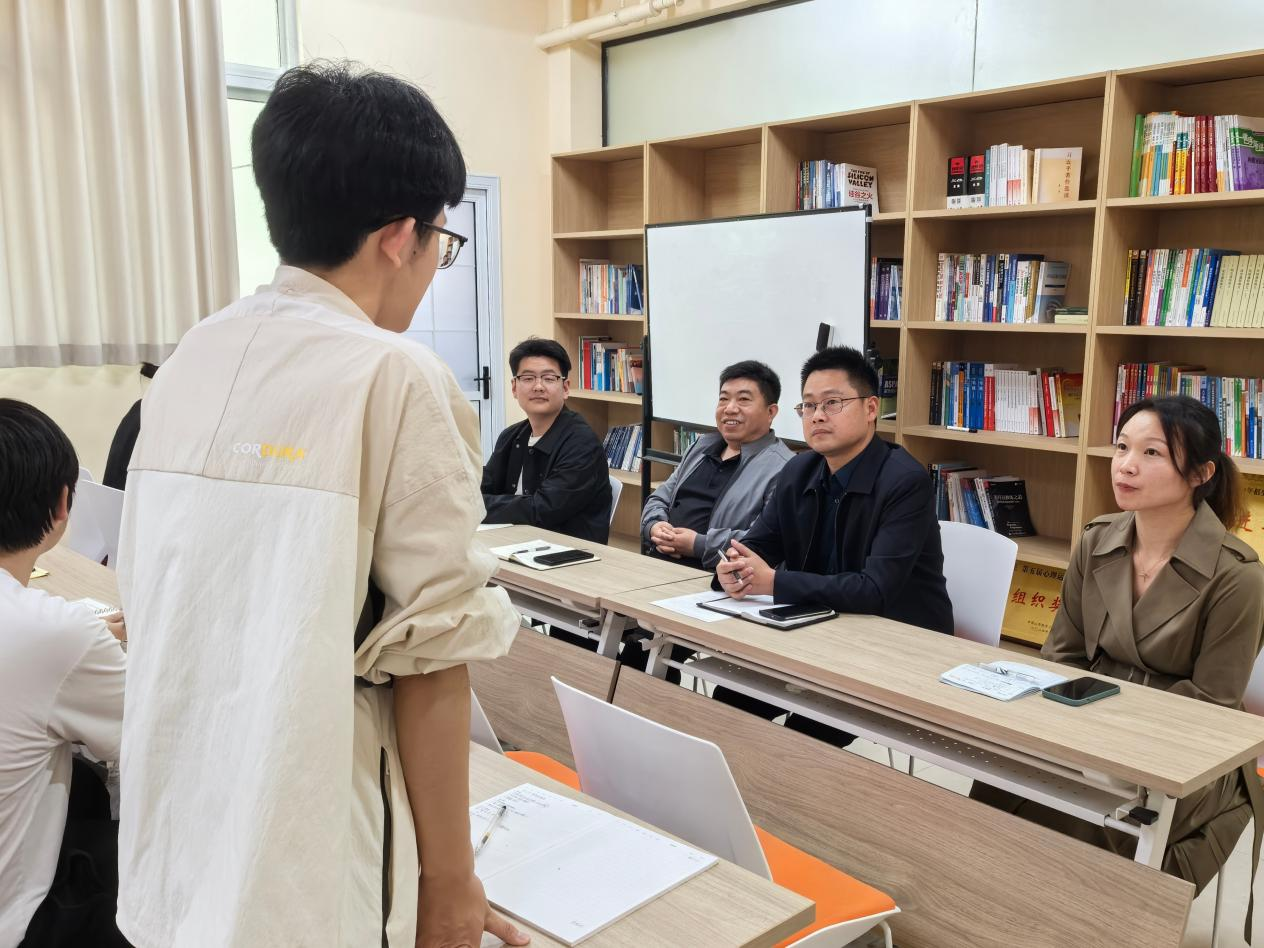 马拉加工程学院举行2024级优秀学子座谈会-马拉加工程学院